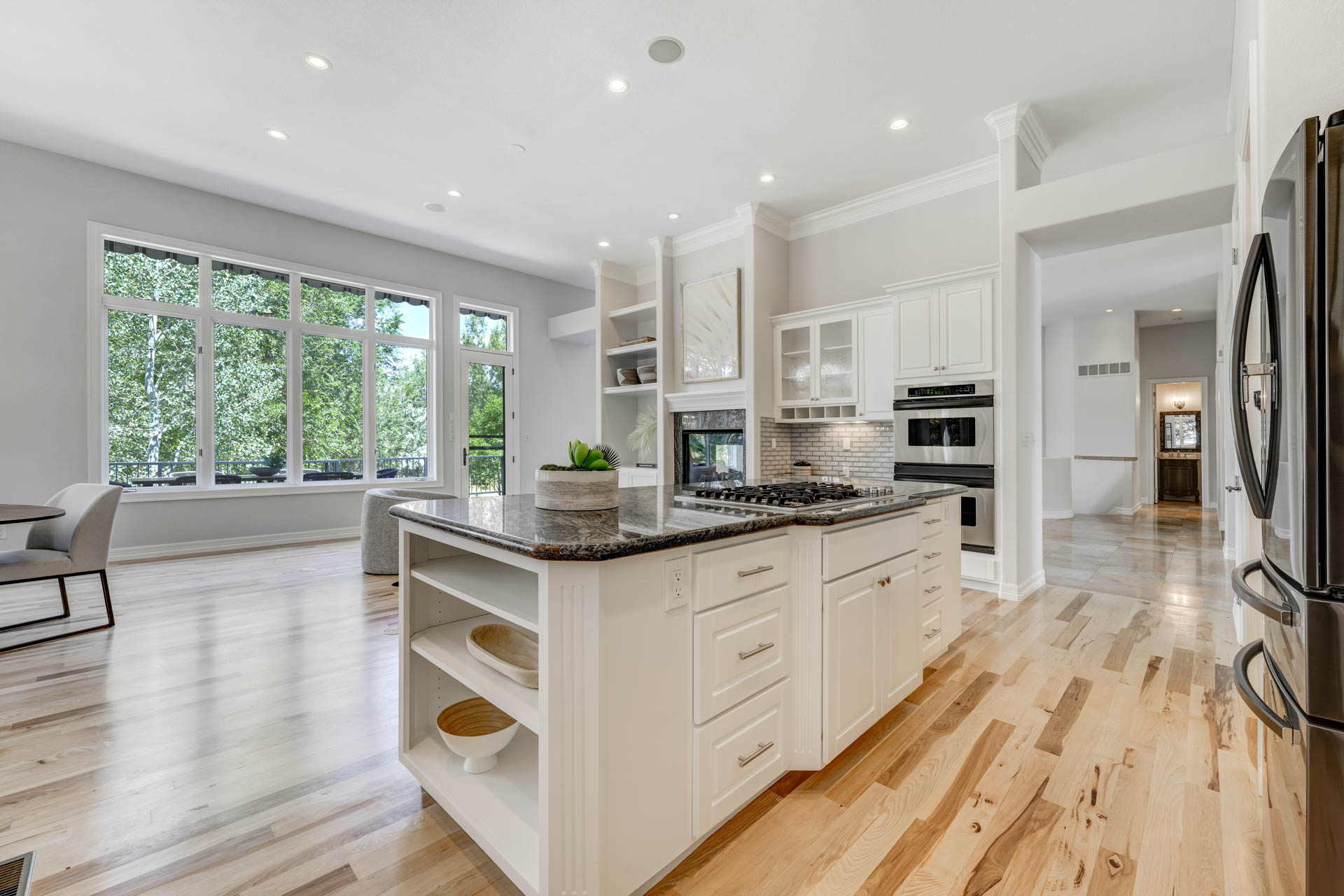 6043 S Bellaire Wy presented by Brian & Jamie Harris – FēD