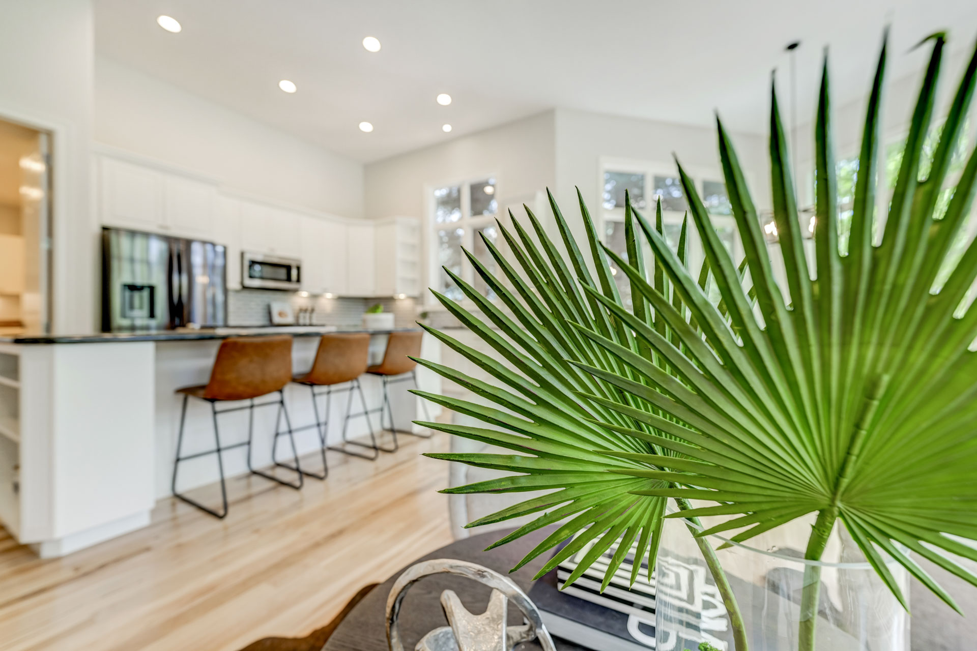 6043 S Bellaire Wy presented by Brian & Jamie Harris – FēD