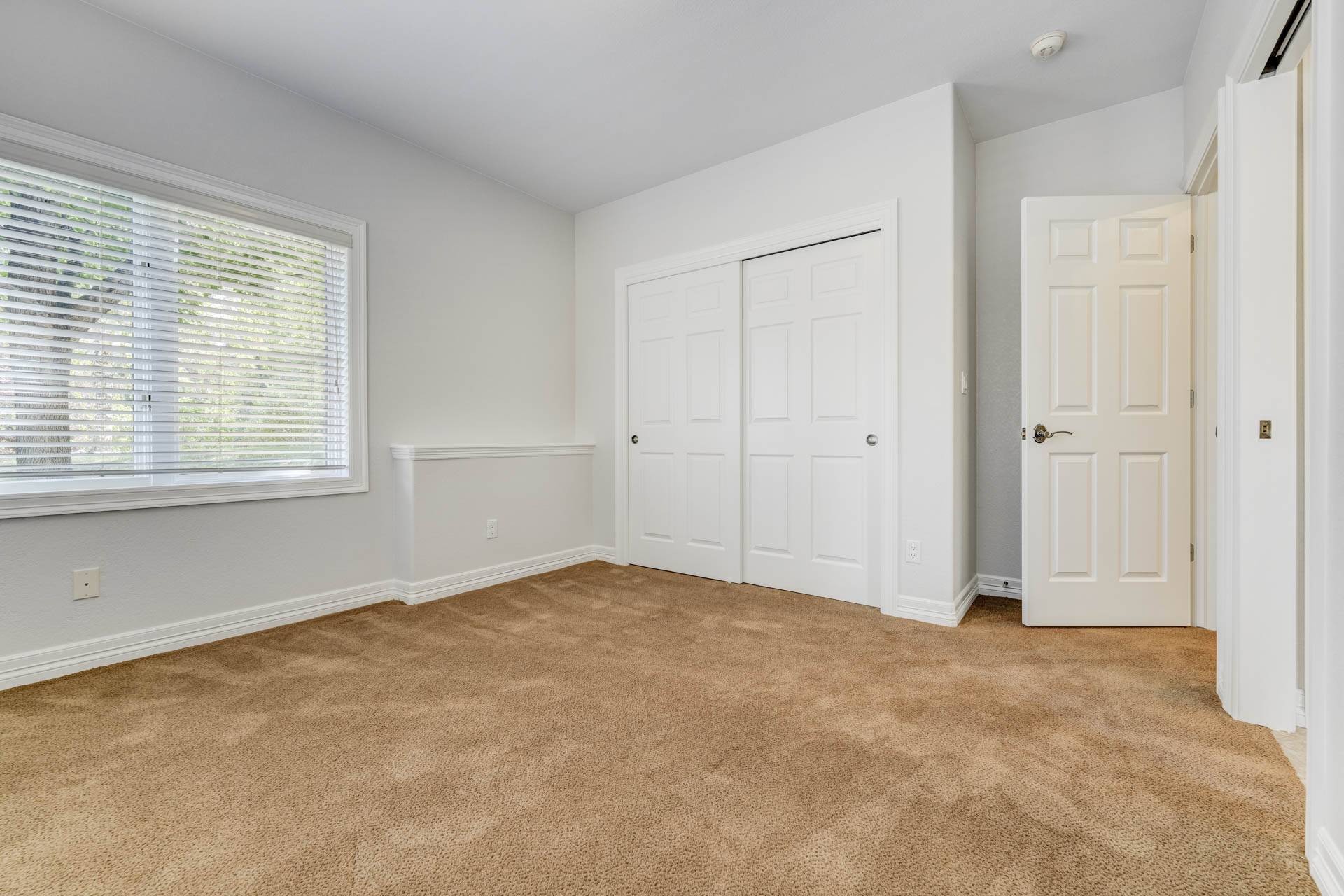 6043 S Bellaire Wy presented by Brian & Jamie Harris – FēD