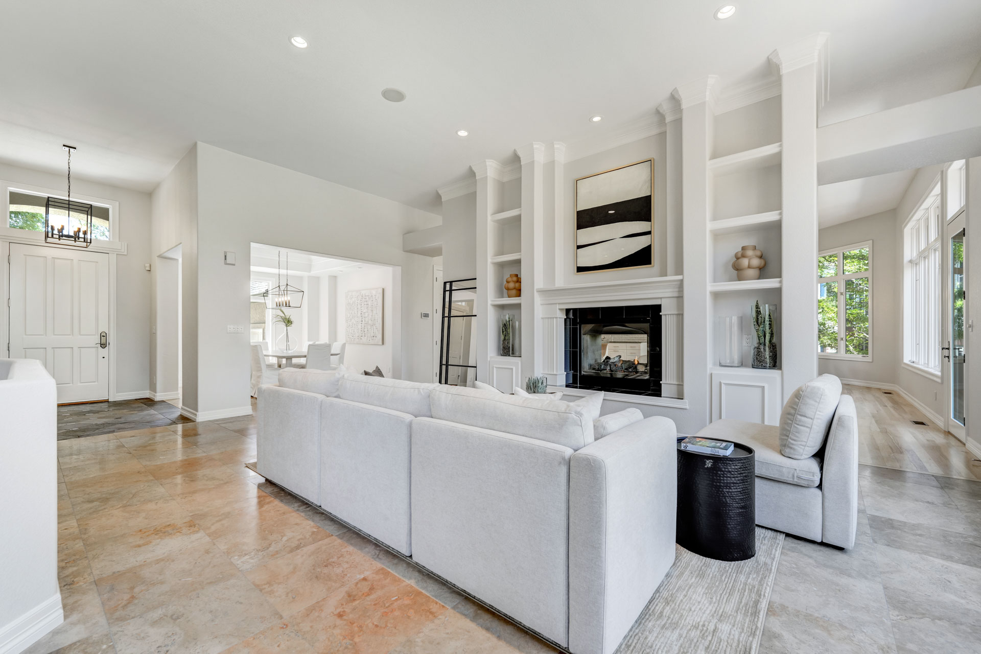 6043 S Bellaire Wy presented by Brian & Jamie Harris – FēD