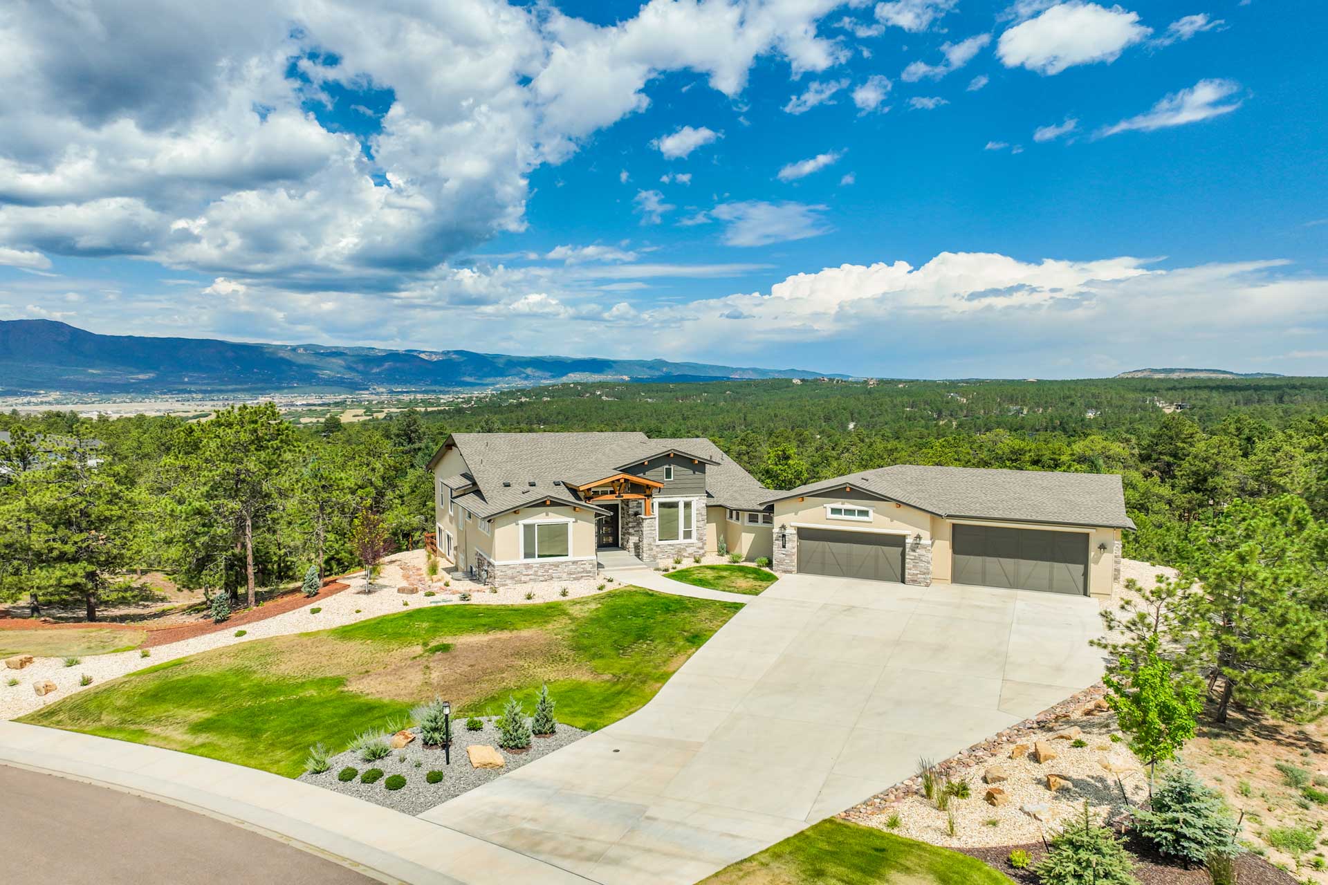 680 Panoramic Dr – FēD