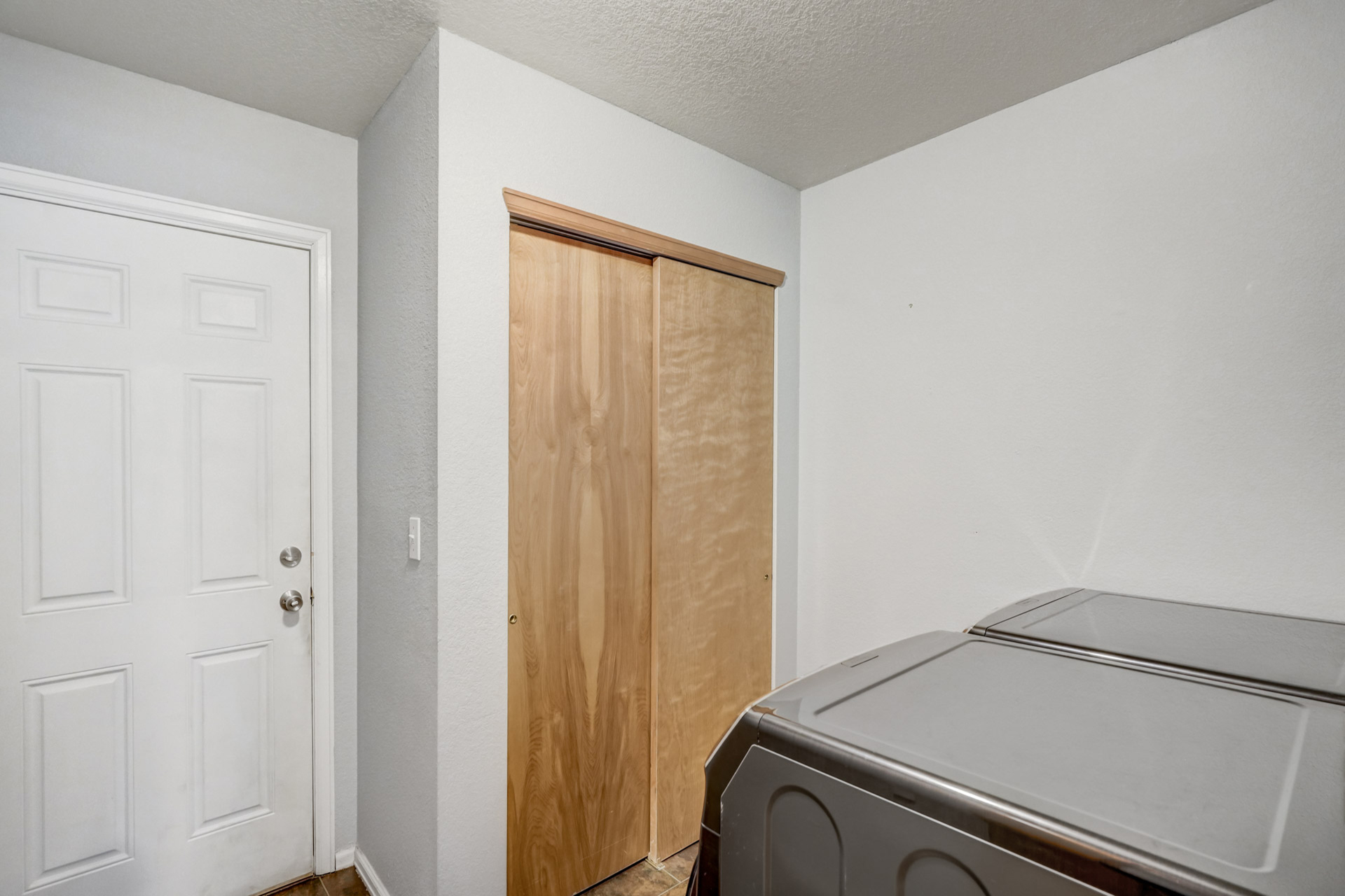 4409 Levi Ln – FēD