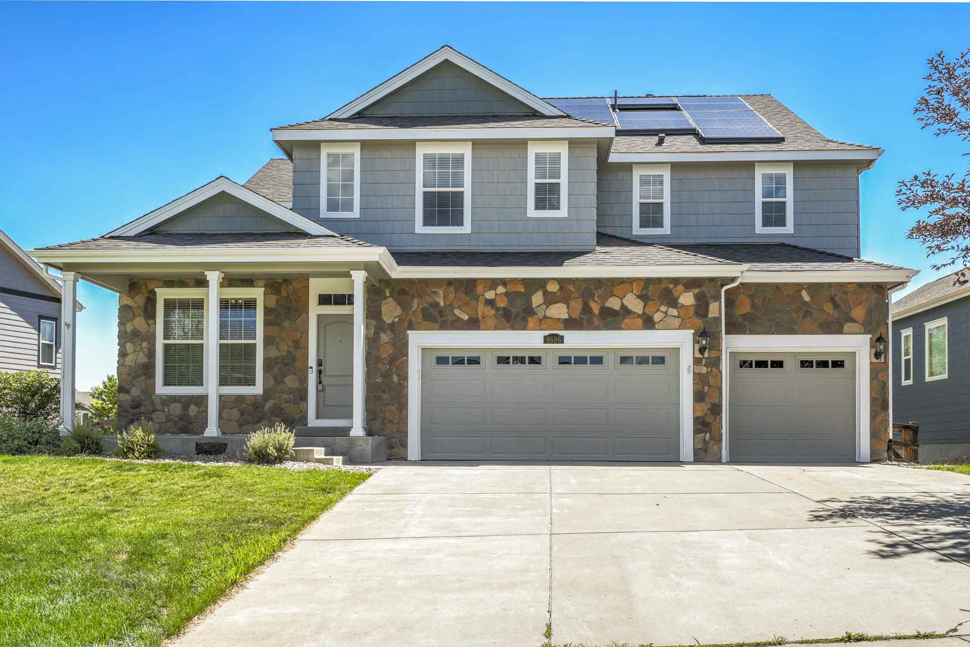 8686 S Buchanan Way presented by Brian Grimm – FēD