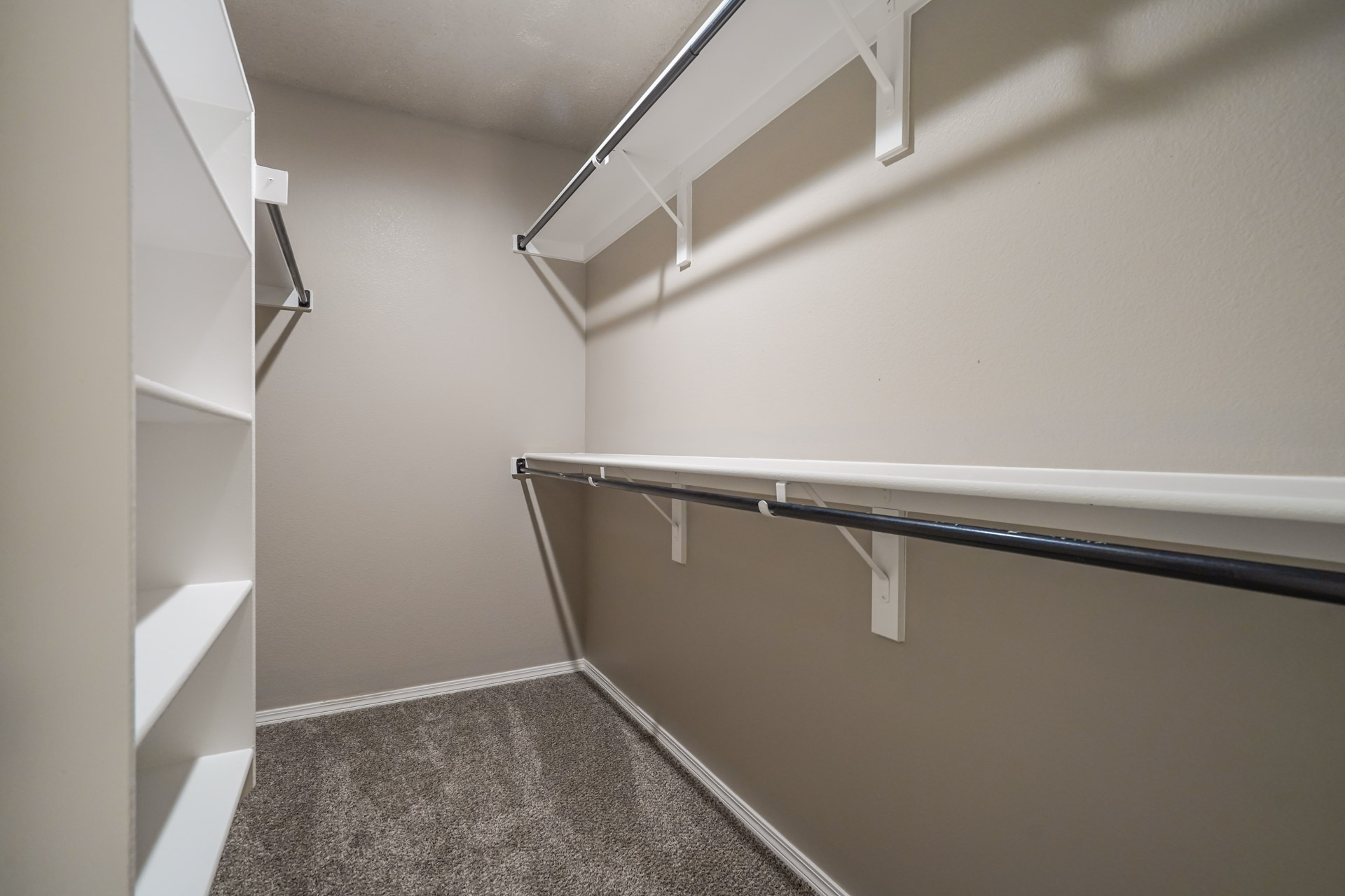 4704 Skywriter Cir presented by Garrett Bauer – FēD