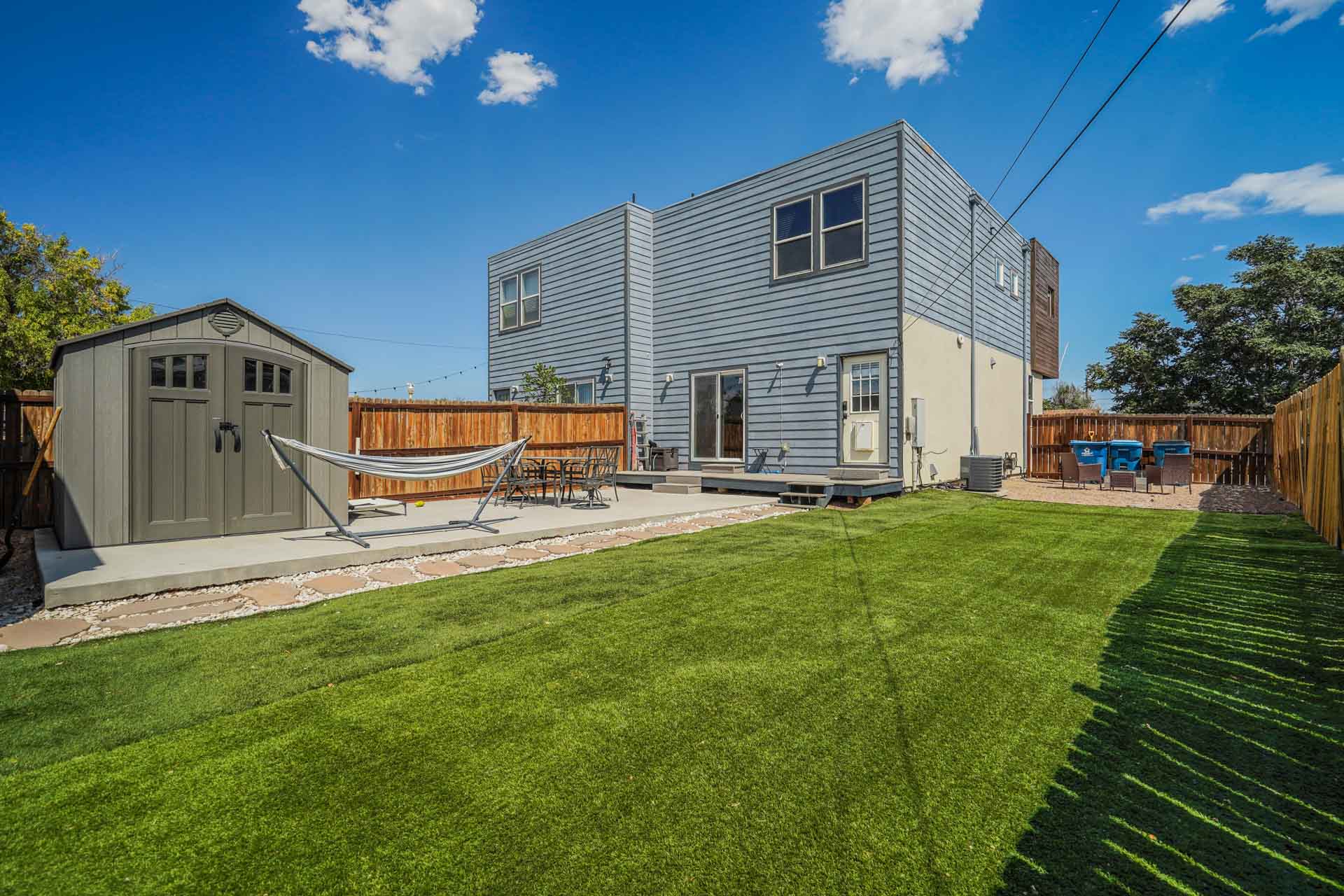 6993 Dexter St – FēD