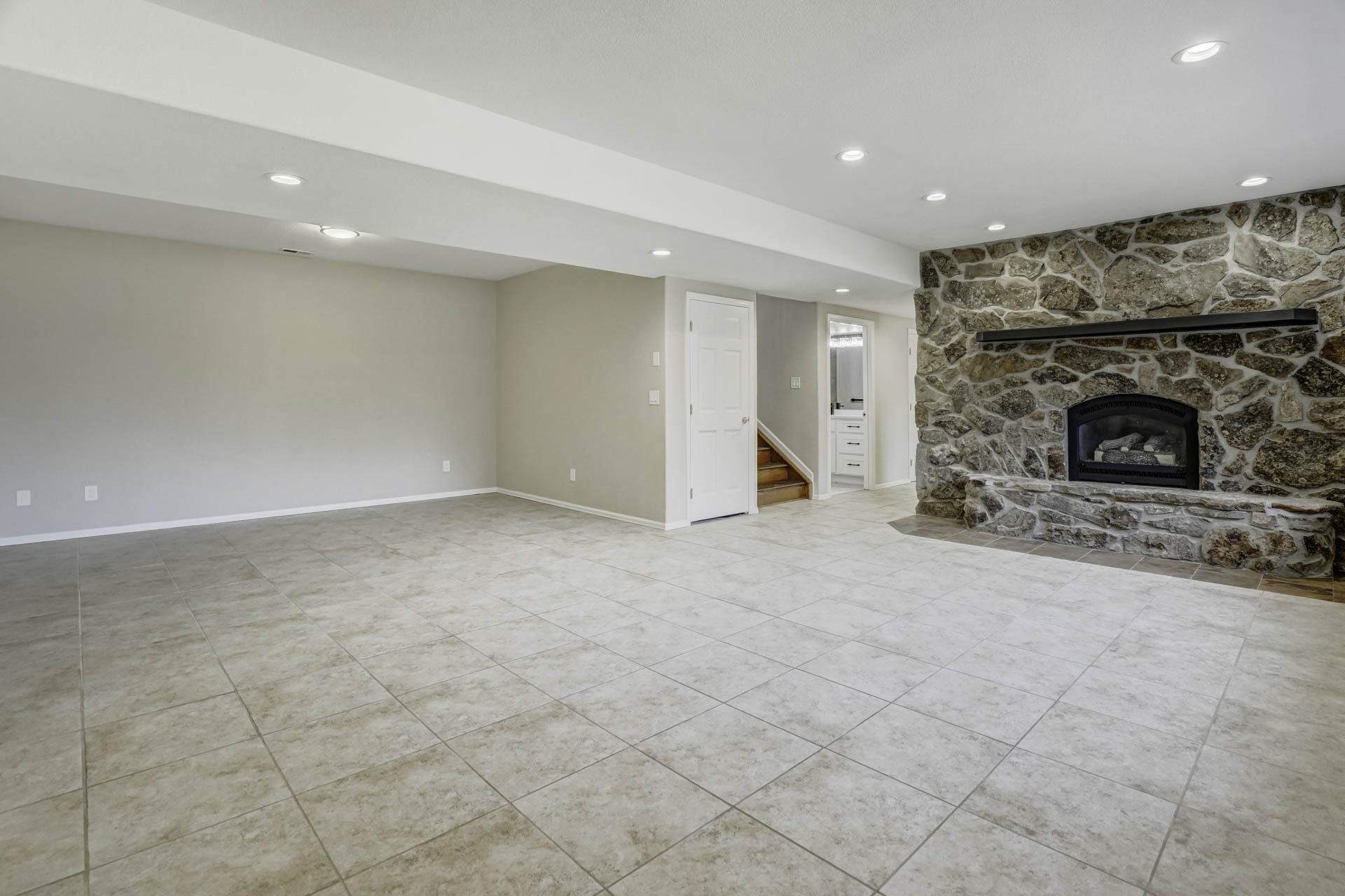 7070 Baker Rd presented by Jason Arends – FēD