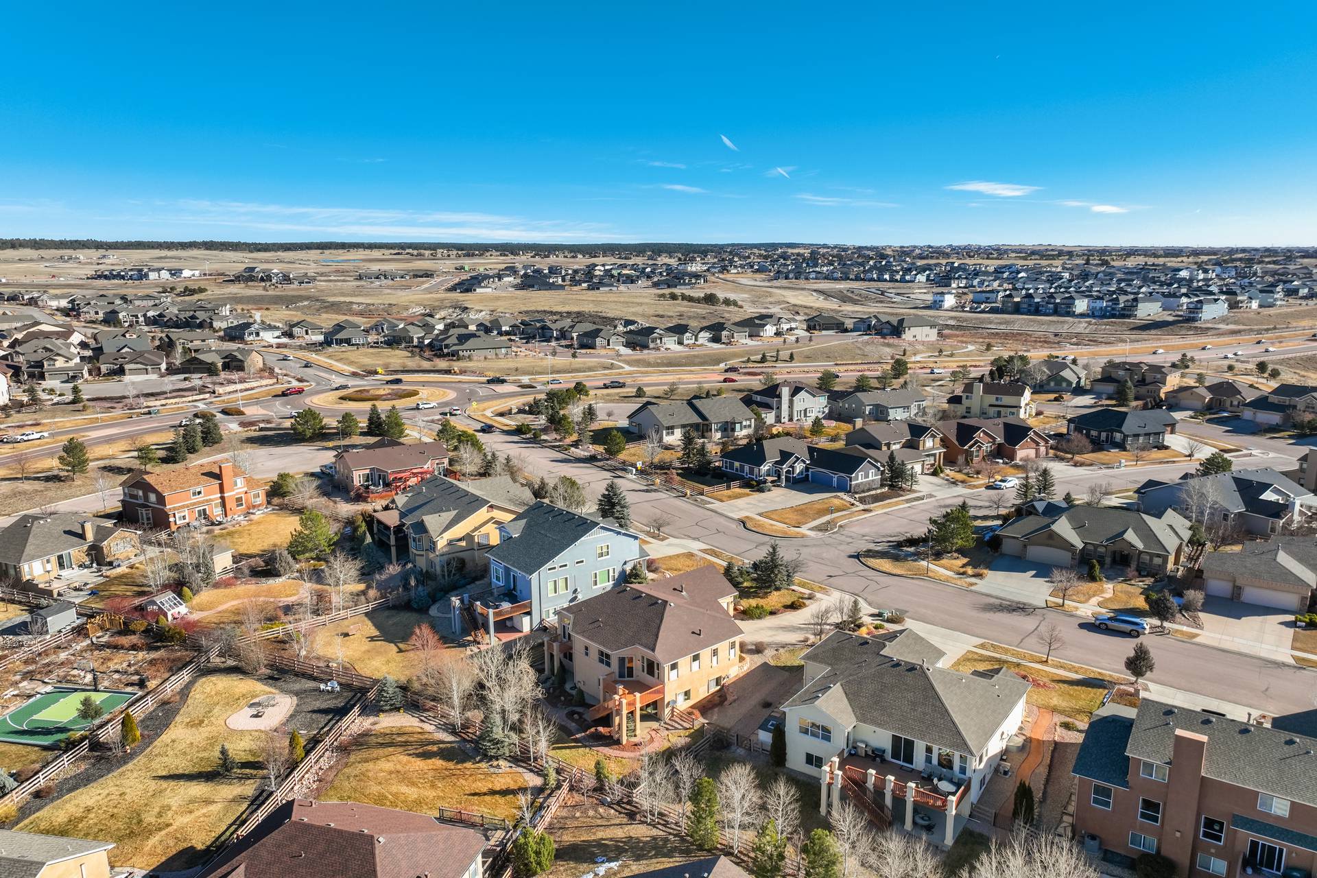 8856 Wolf Lake Drive presented by Andrea Rowley – FēD