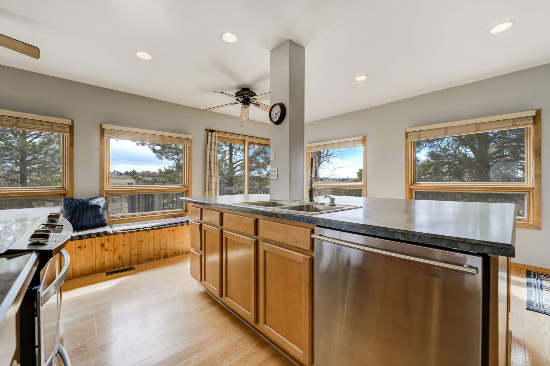 44626 Lariat Trail – FēD