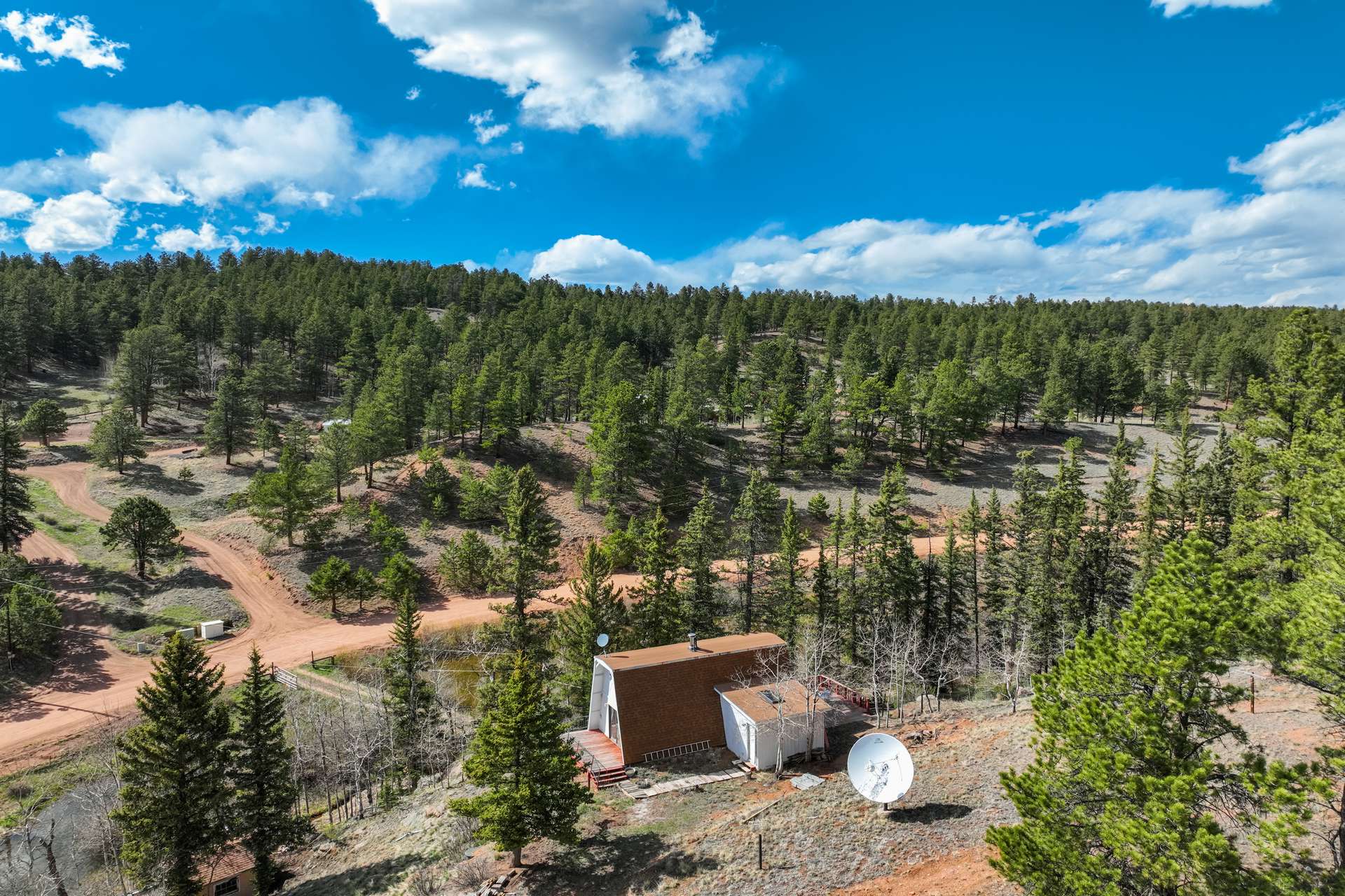 1074 Pathfinder Rd presented by Kathi Wickizer – FēD