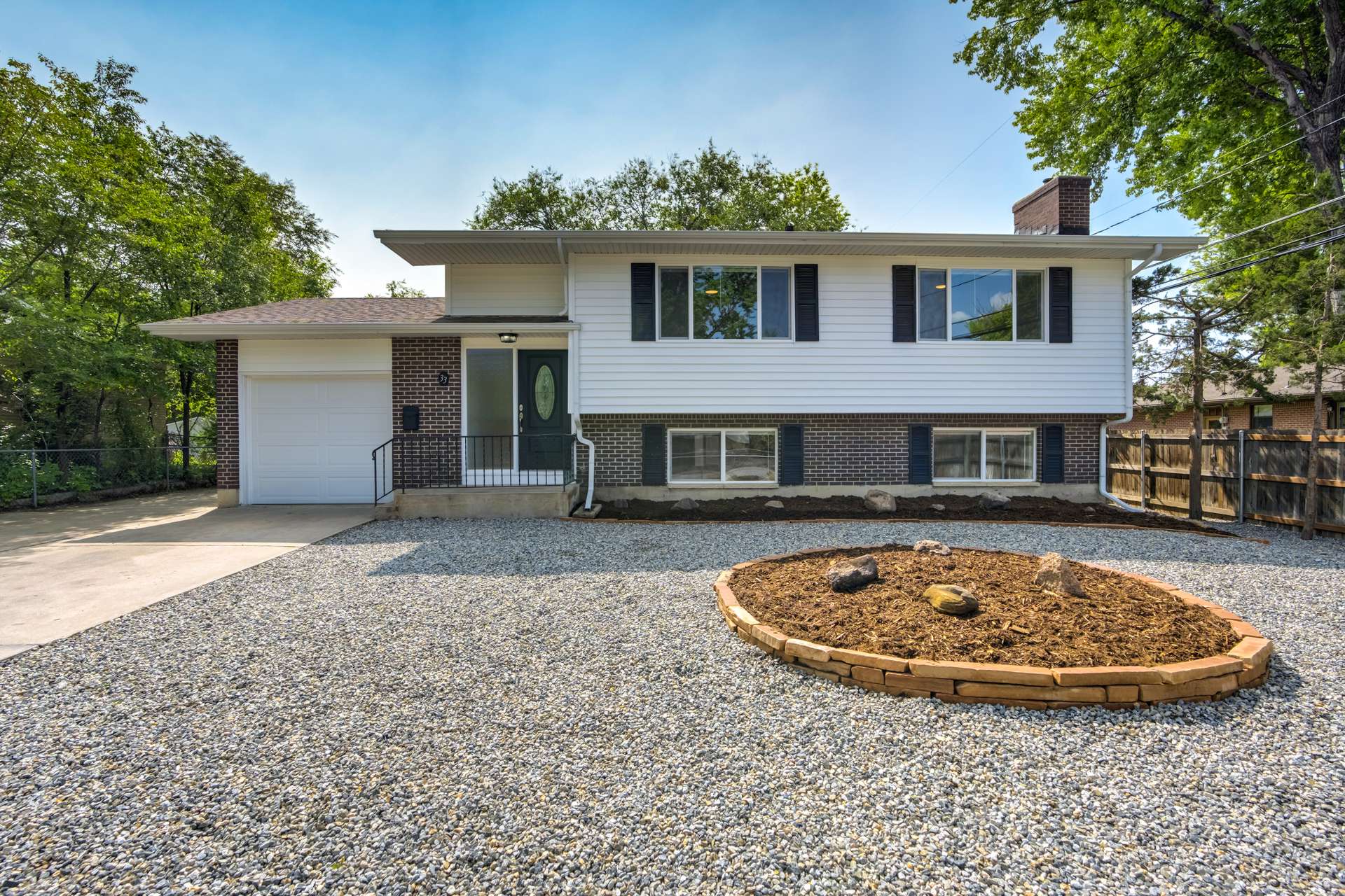 33 Belmont St presented by Lynn Rivera – FēD