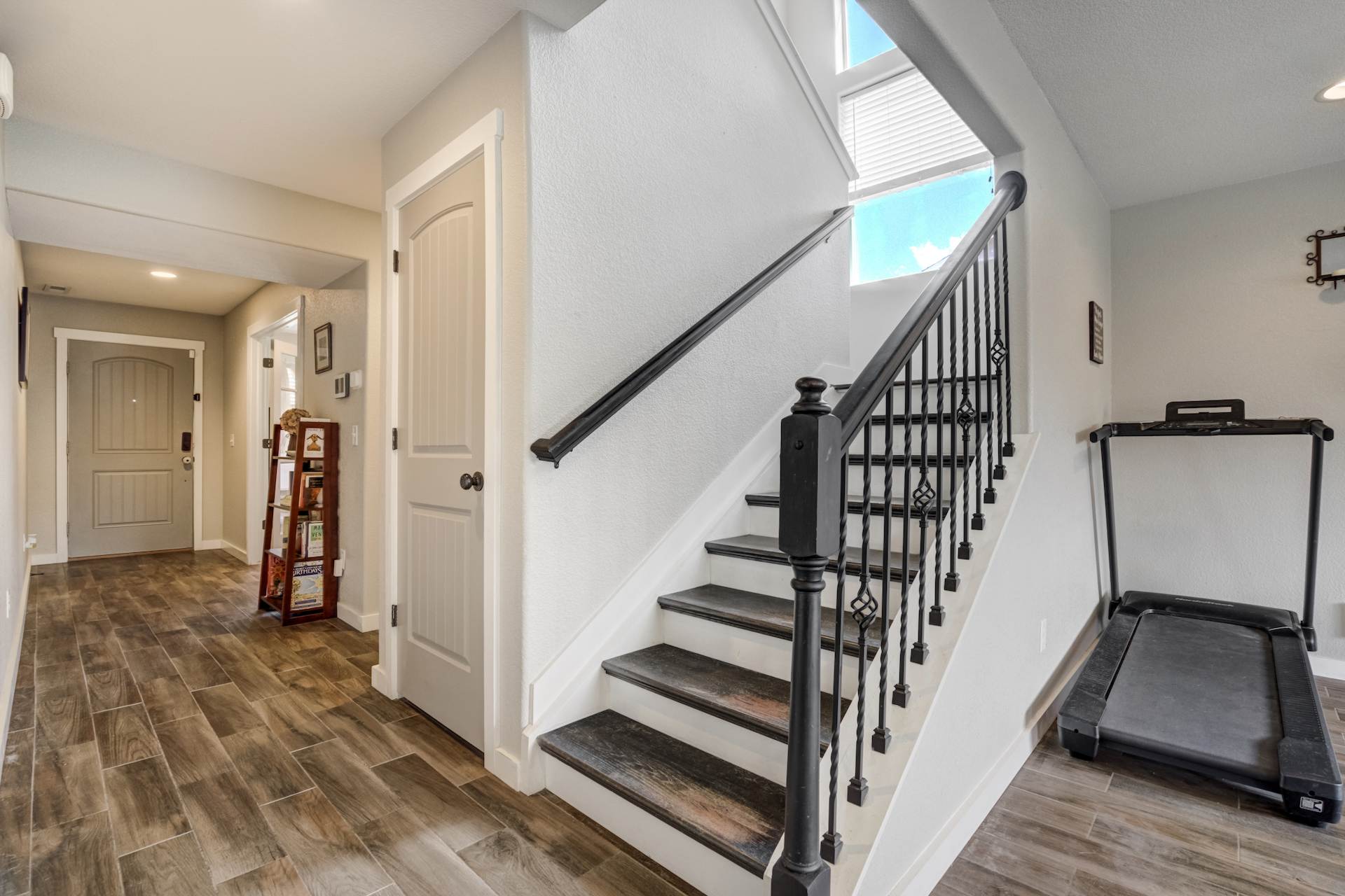 3812 Chia Dr – FēD