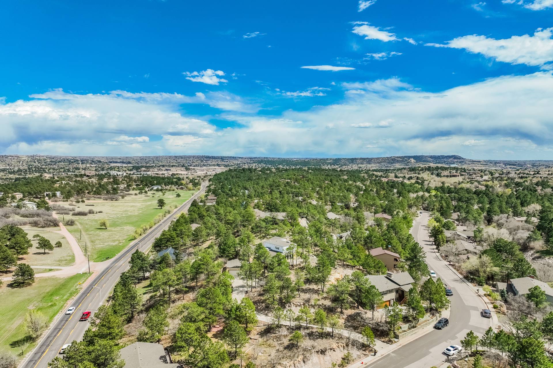 570 Buckeye Dr presented by Behr & Behr – FēD