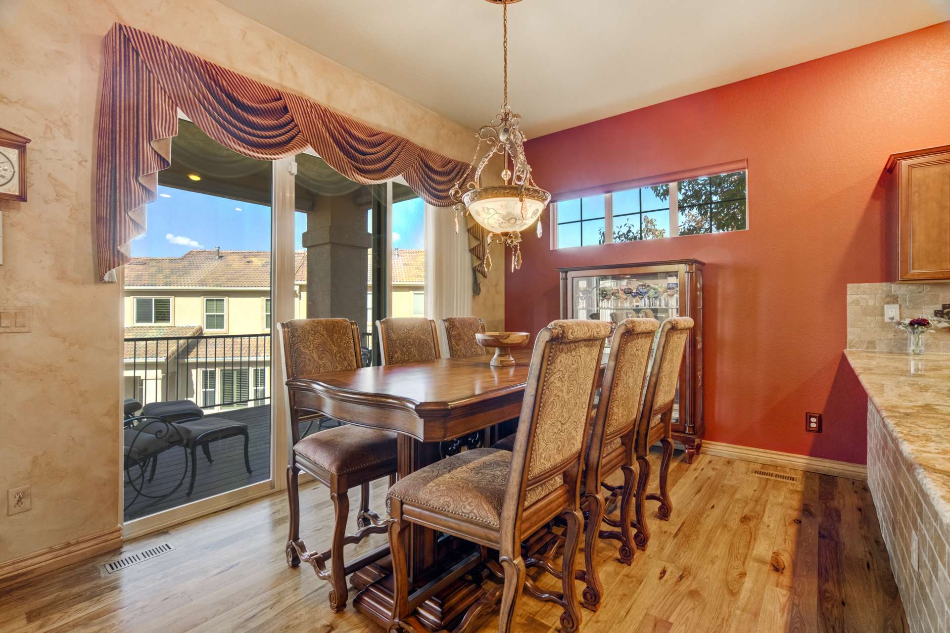 8396 Snow Cap View presented by Behr & Behr – FēD