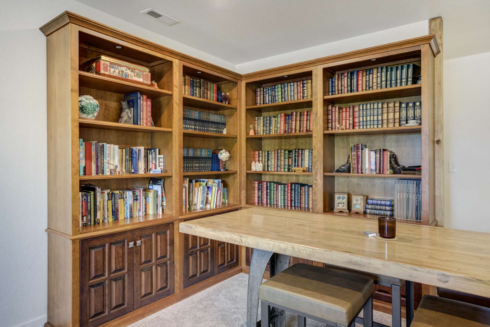 5775 Sonnet Heights presented by Jacob Burger – FēD