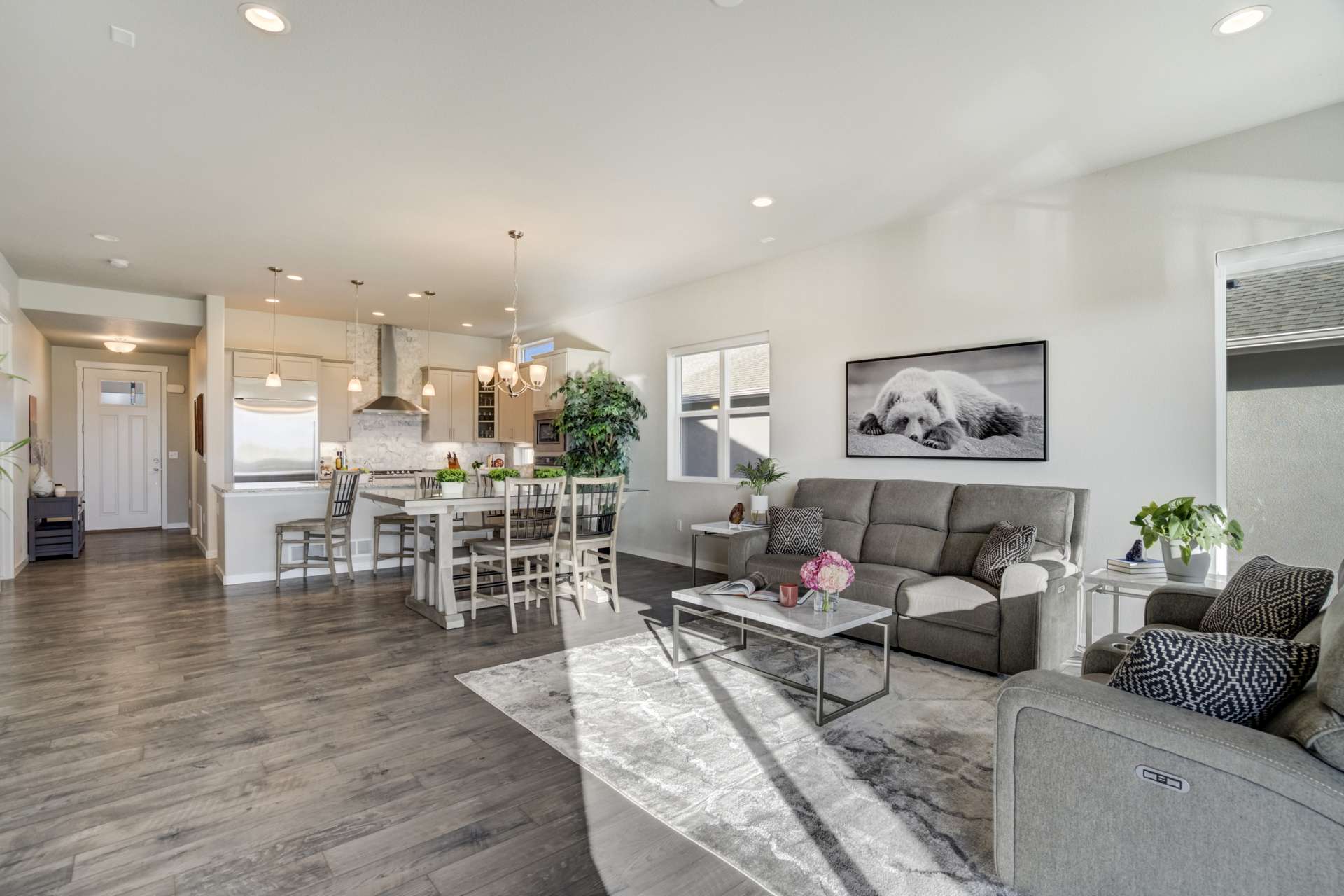 6356 Lochside View presented by Jacob Burger – FēD