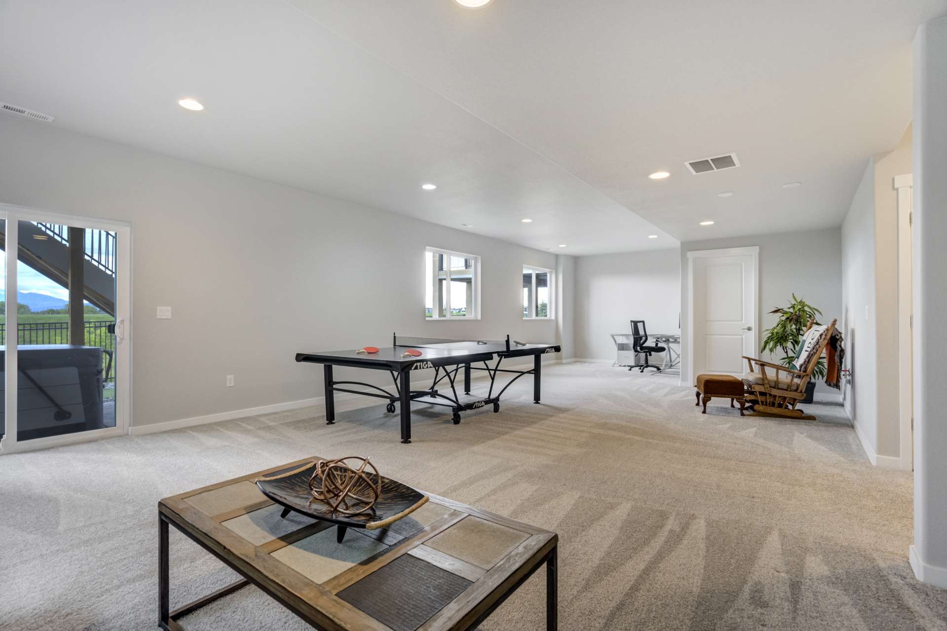 6356 Lochside View – FēD