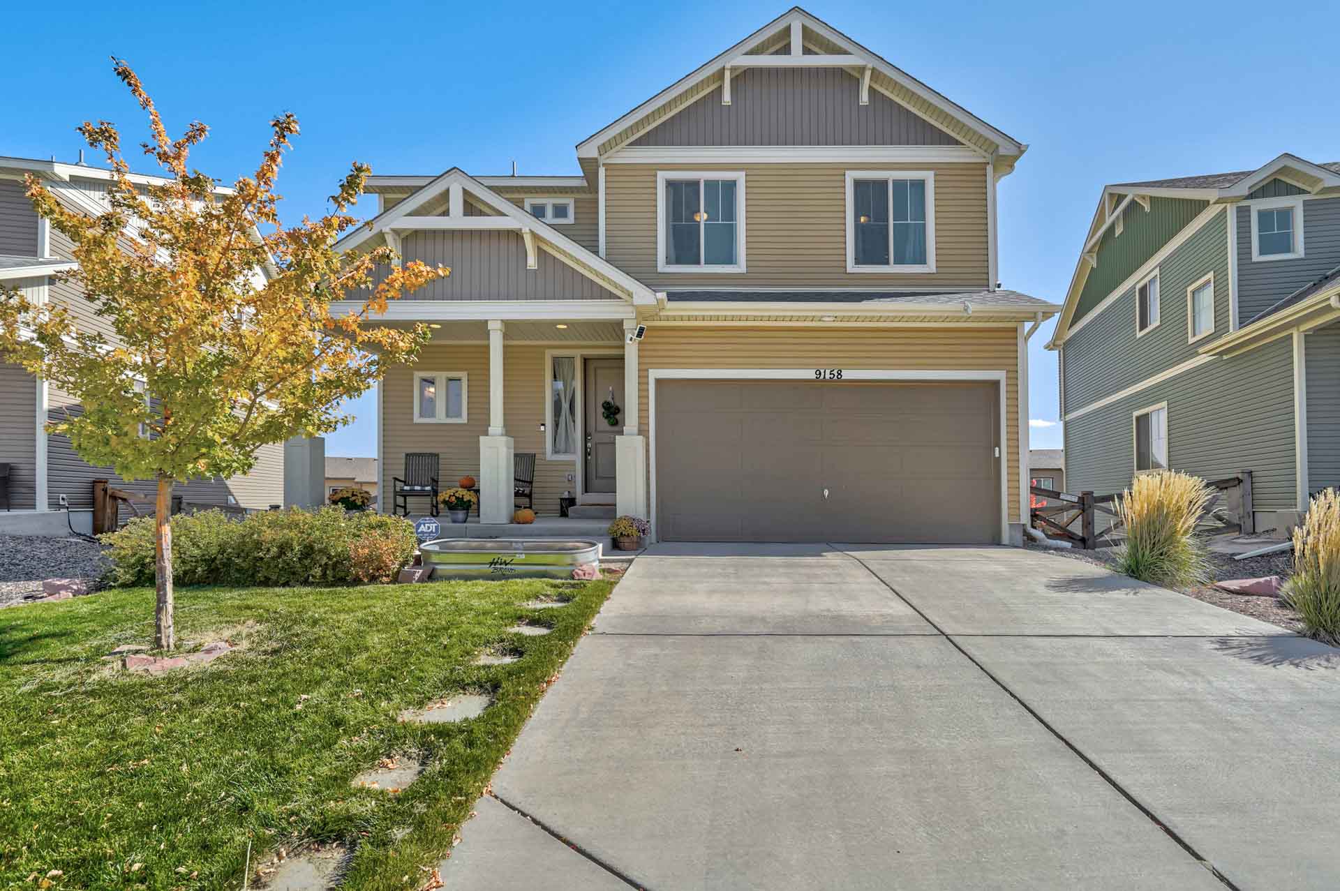 9158 Pacific Crest Dr presented by Taryn Simental – FēD