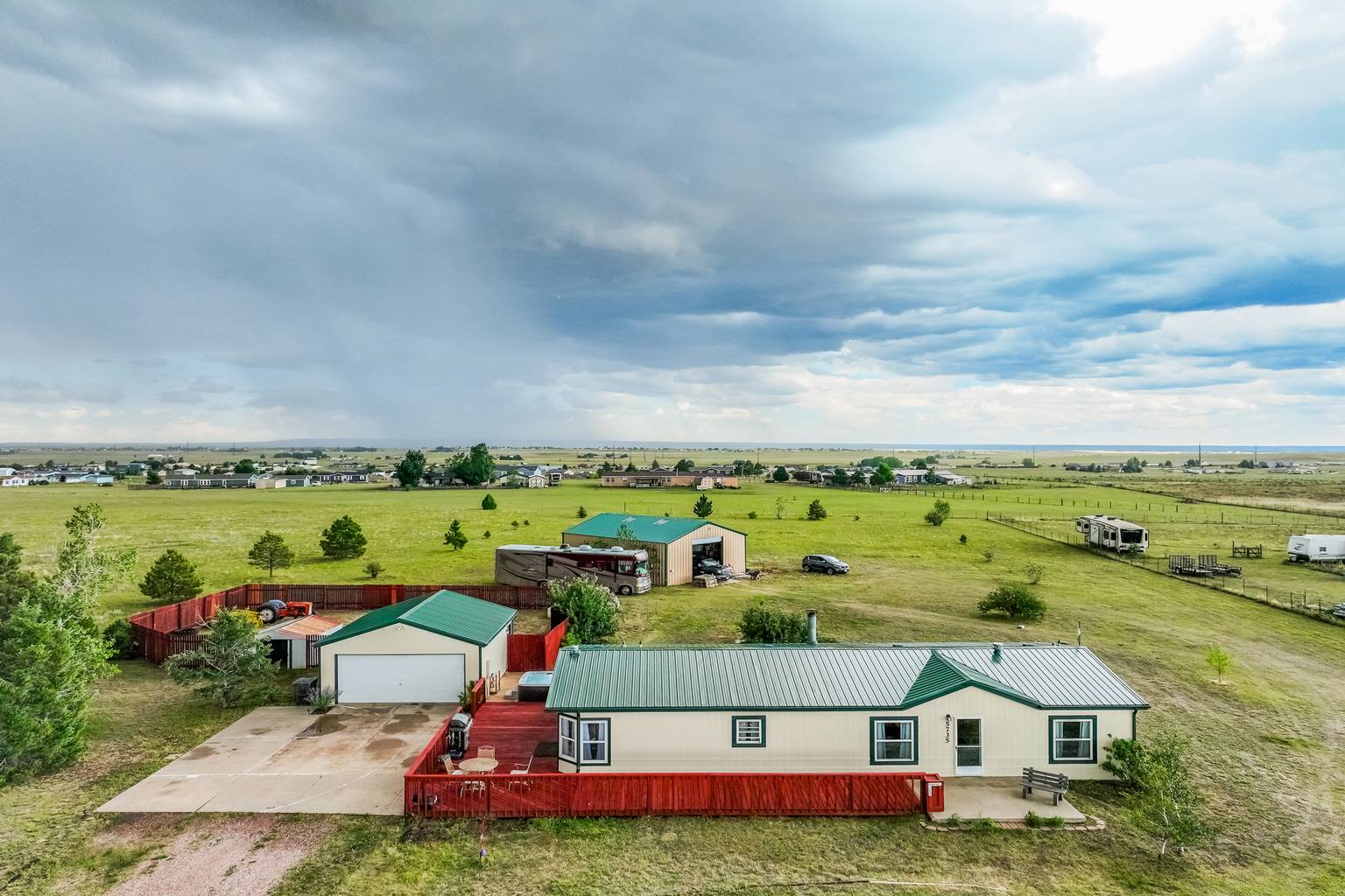 5735 Miss Ellie Ln presented by Jody Heffner – FēD