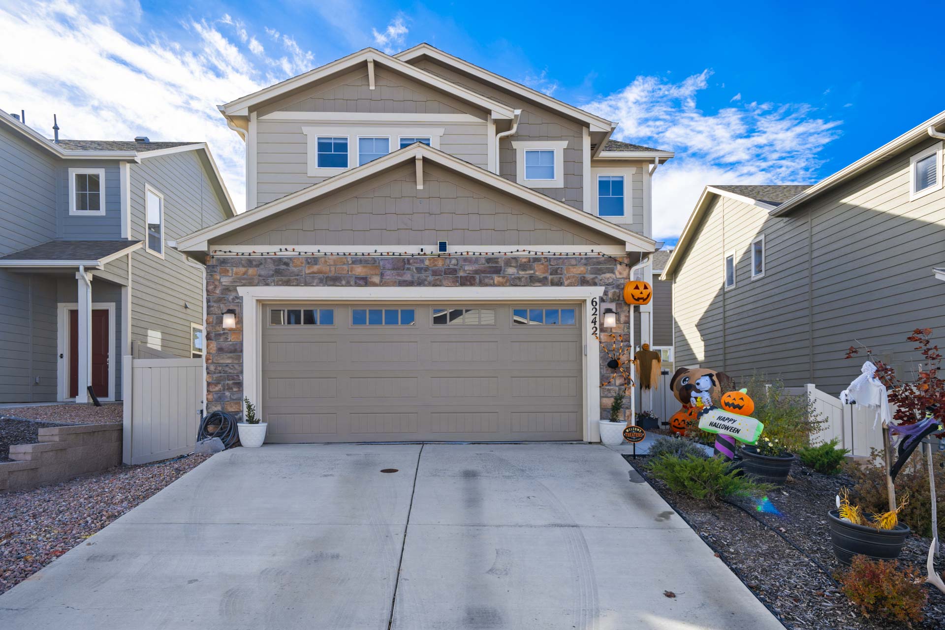 6242 Barr Pt presented by Regan Arntzen – FēD
