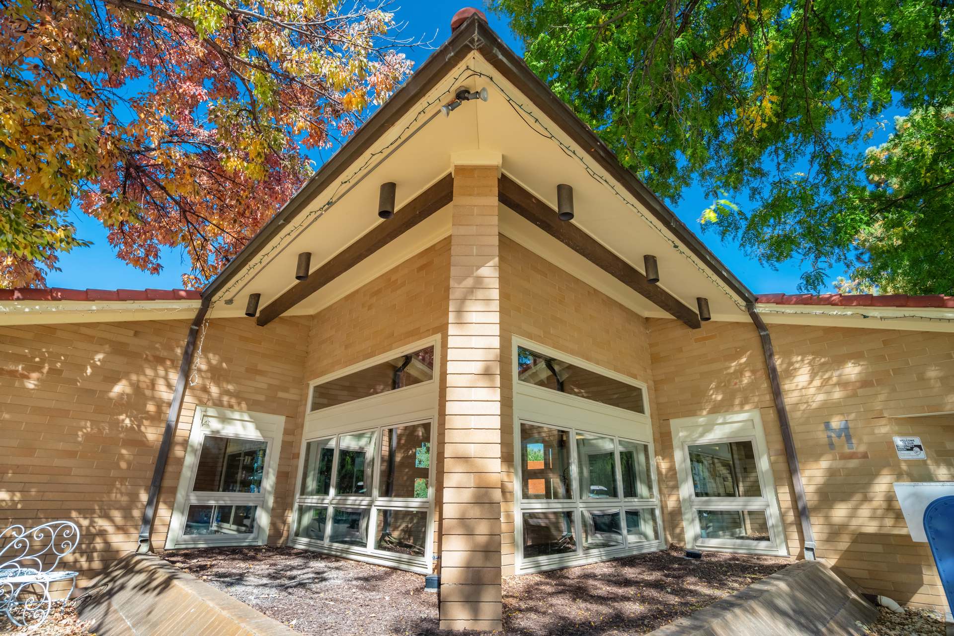 Myron Stratton Home – FēD